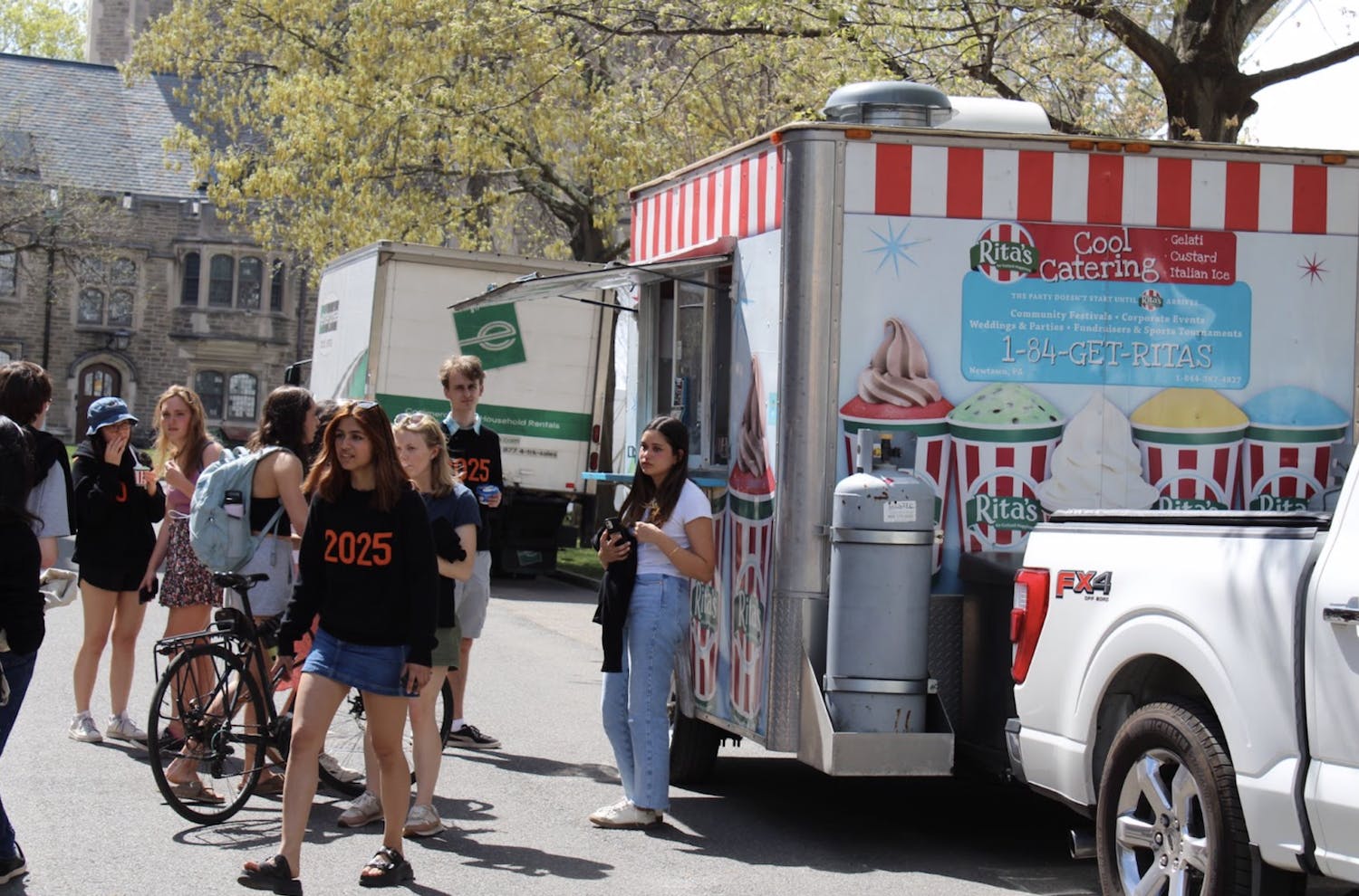 Members of the Class of 2025 celebrate declaration day, interest shows ...