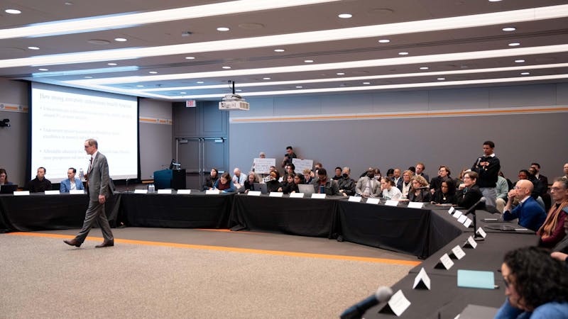 Eisgruber condemns federal funding cuts at Columbia in The Atlantic op ...