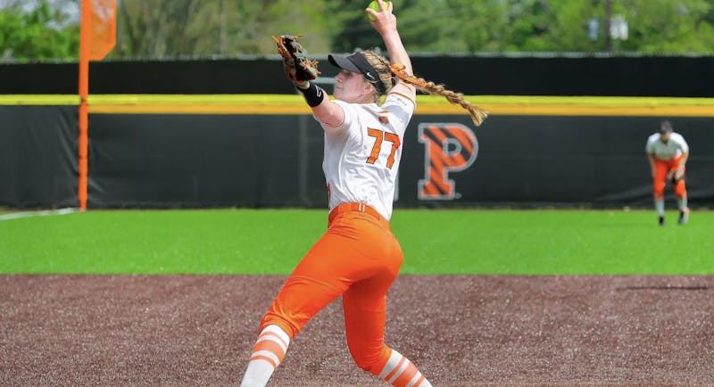 Softball wins 2 of 3 against Cornell, ties Harvard for first place in ...
