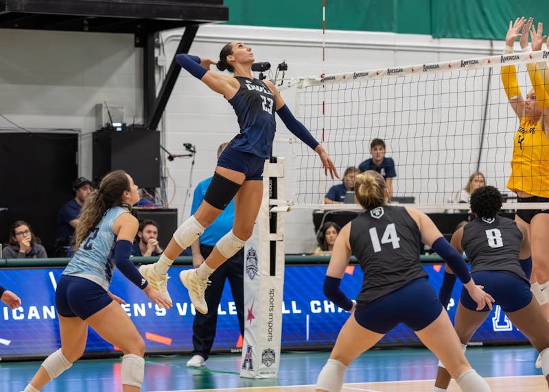 Volleyball wins 17 straight, clinches No. 7 seed in NCAA Tournament ...