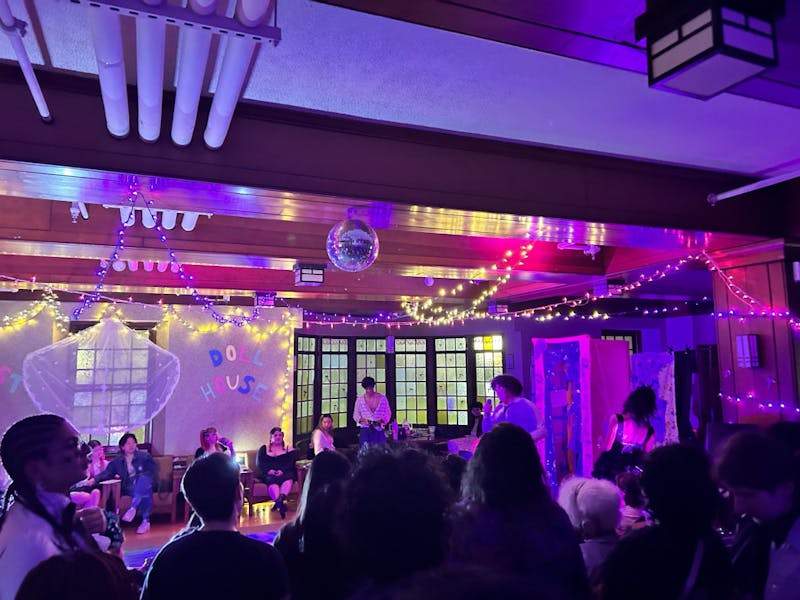 Demarest Hall serves with dollhouse drag show - The Daily Targum