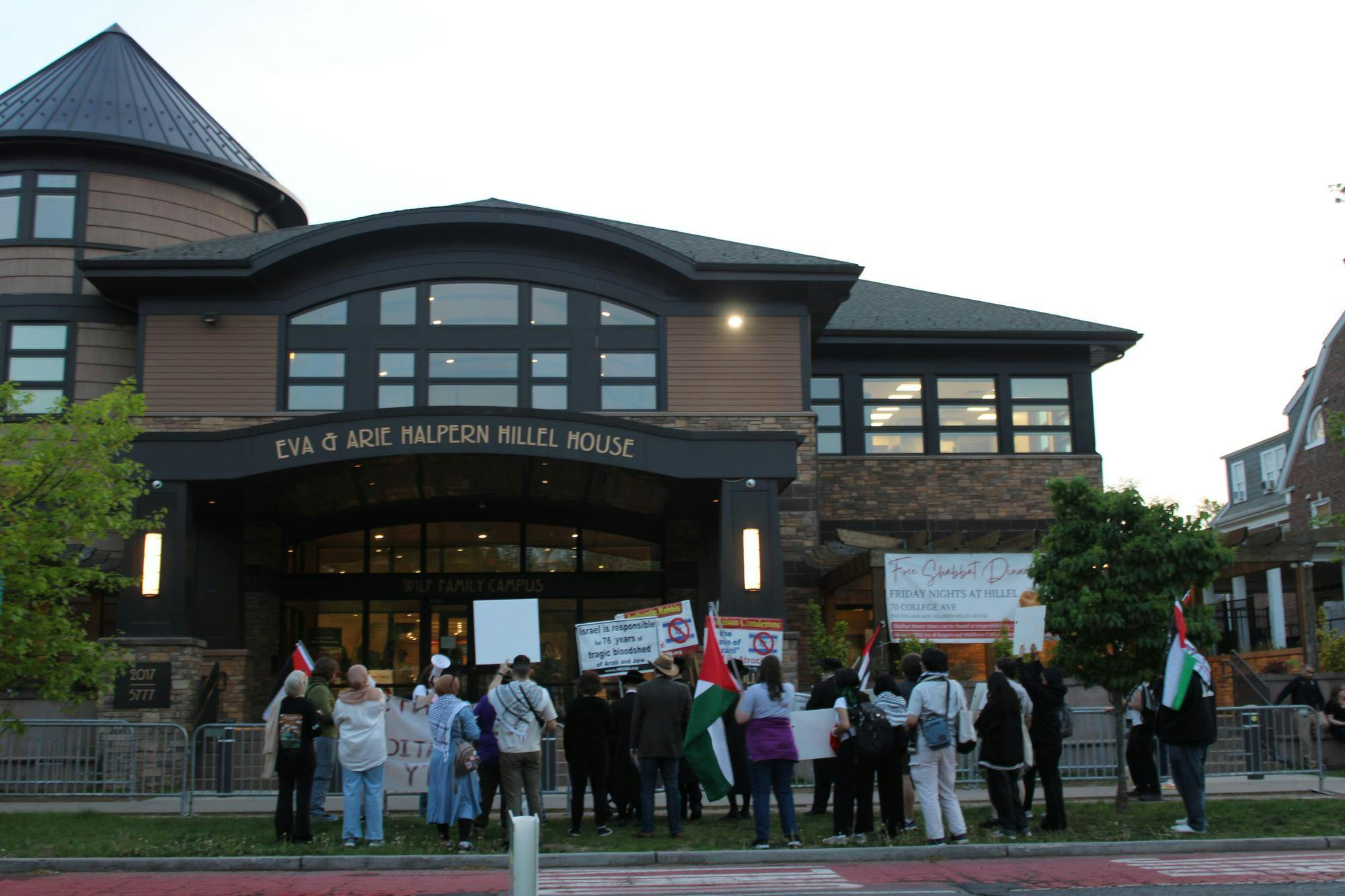 Four arrested, including three U. students, in protest against Hillel ...