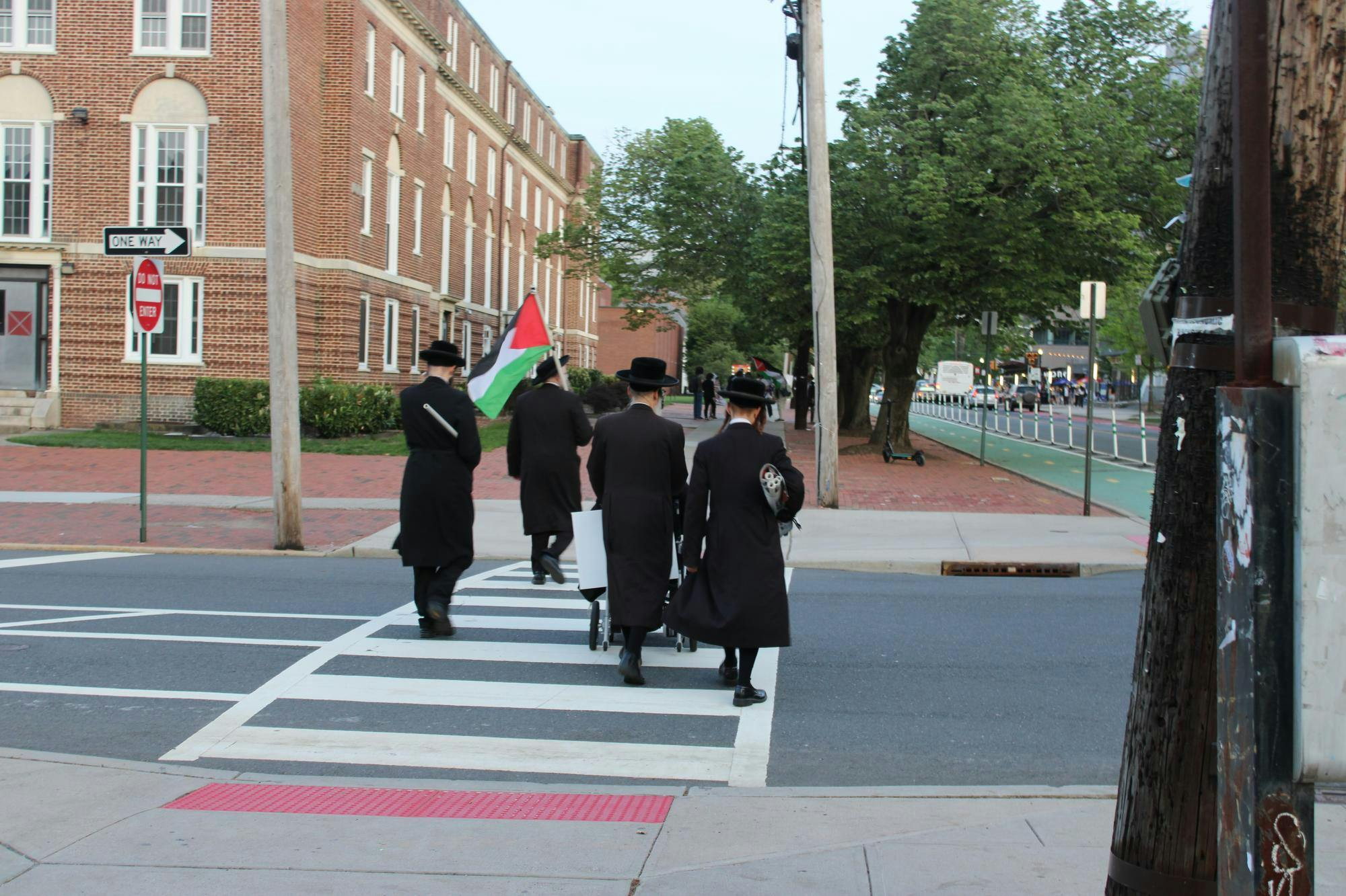 Four arrested, including three U. students, in protest against Hillel ...