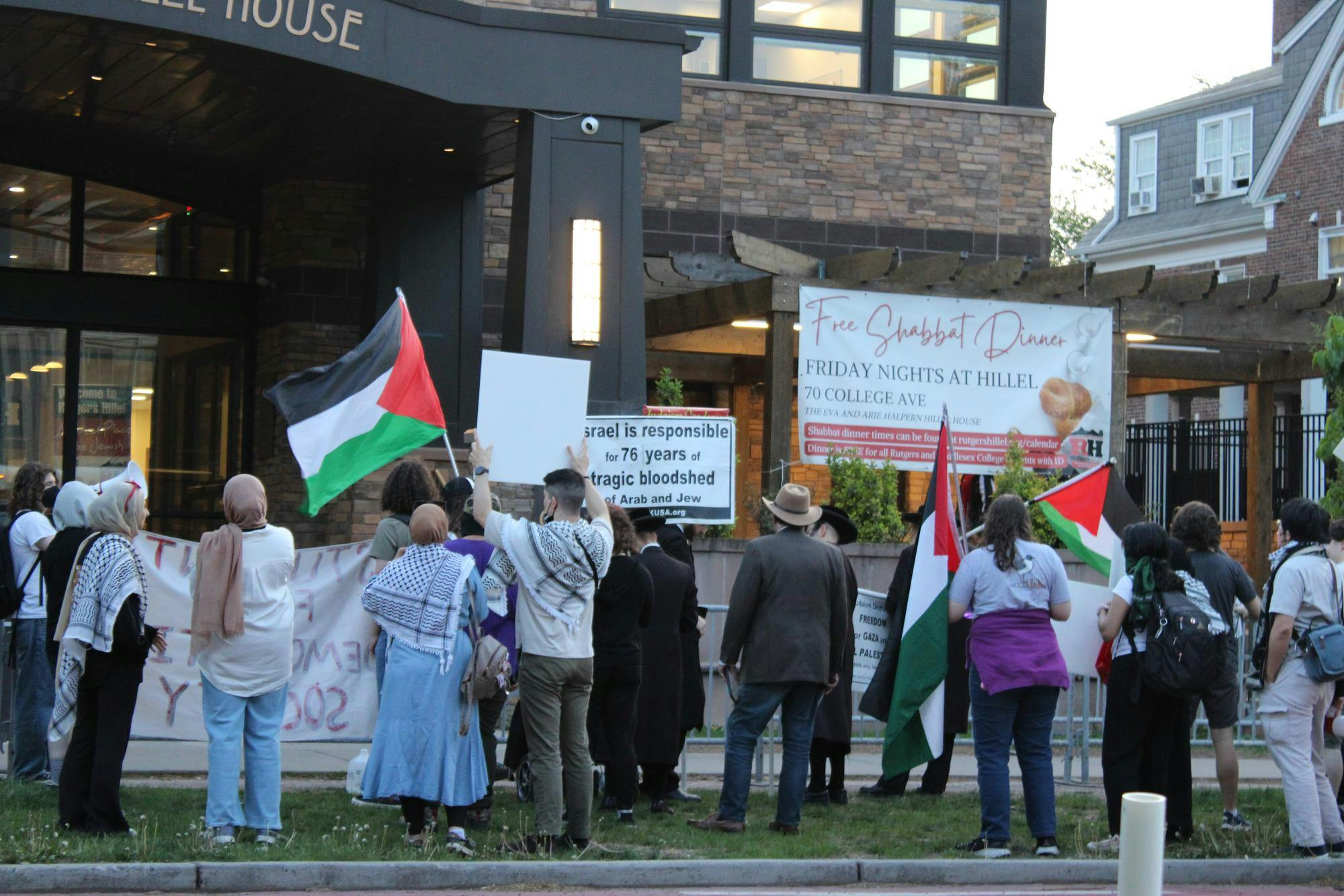 Four arrested, including three U. students, in protest against Hillel ...