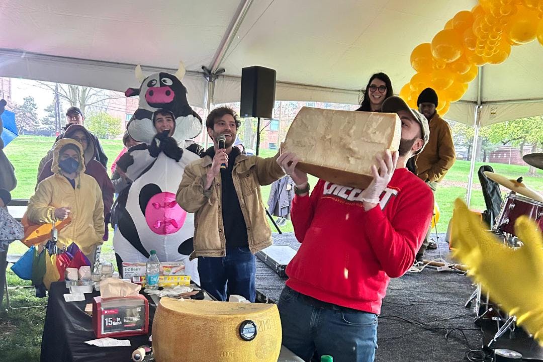 Students gather for cheesy catering, live music at Rutgers' 1st Cheese ...