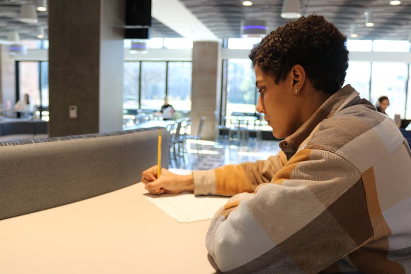 Students write love notes for Valentine’s Day - The Setonian