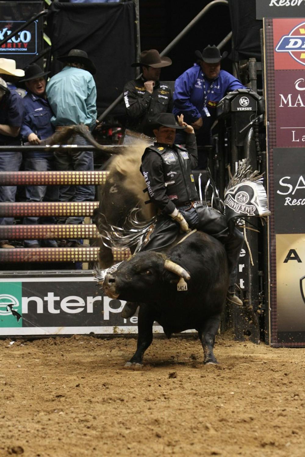 Professional Bull Riders in Albuquerque - New Mexico Daily Lobo
