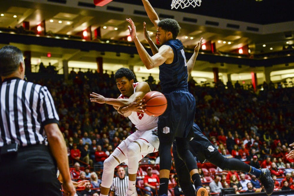 Lobos Basketball Parking