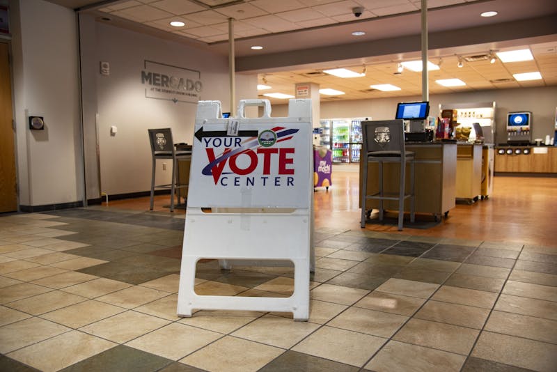 PHOTO STORY: A Look Inside The UNM Voting Center - The Daily Lobo