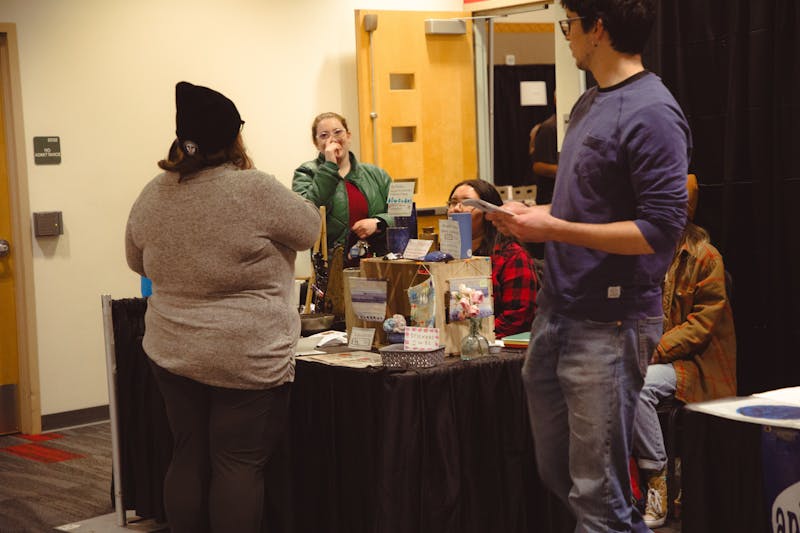 PHOTO STORY: ASUNM Craft fair, magnifies local art - The Daily Lobo