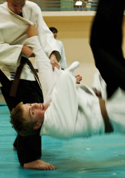 jujutsu.jpg - The Daily Lobo