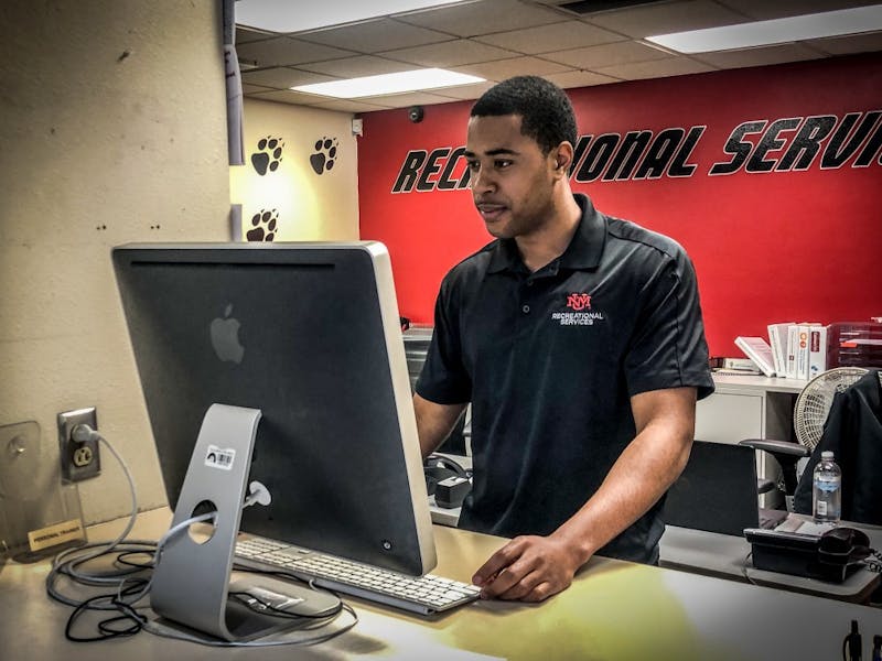 Photo story: The heroes of Johnson Gym - The Daily Lobo