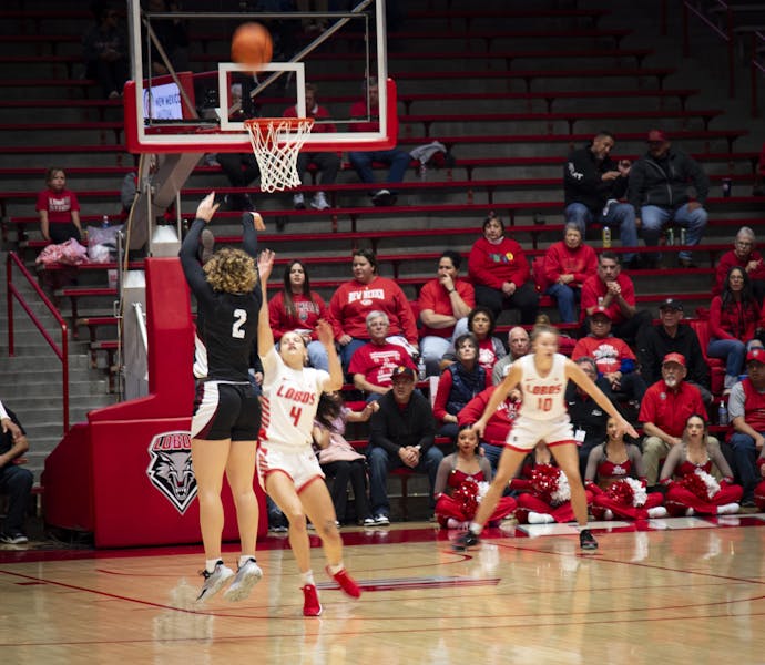 Women’s basketball: Lobos slip up in second half against Aggies - The ...