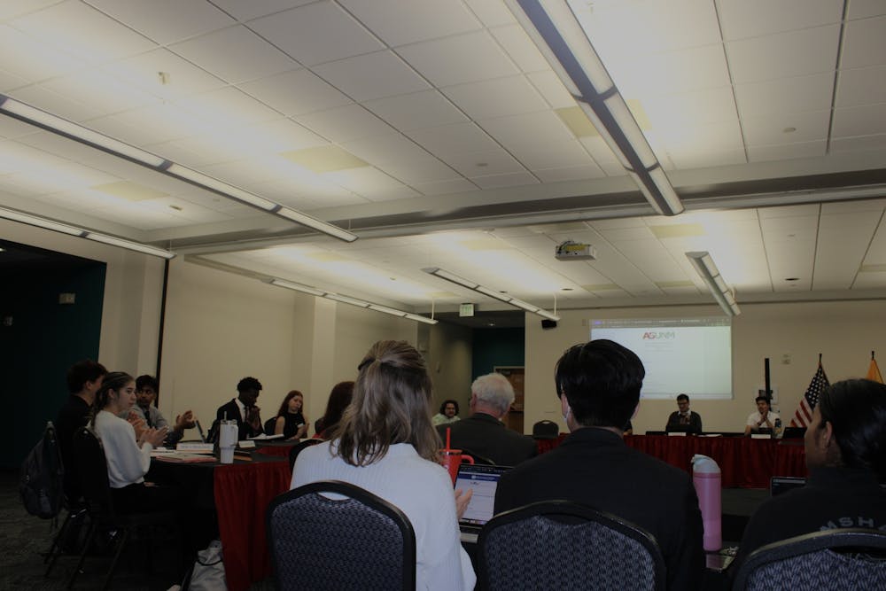 UNM president and provost address federal actions at ASUNM meeting ...