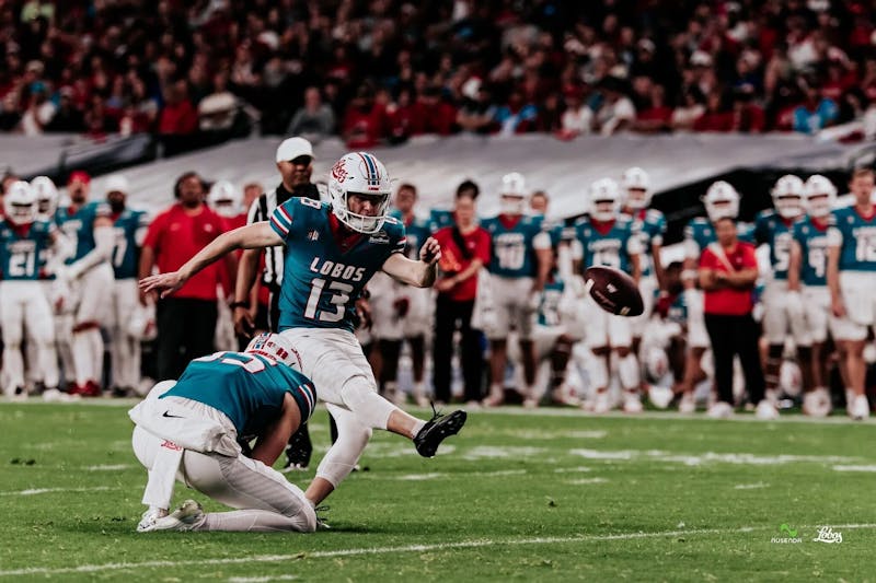 UNM falls in OT against Minnesota in Rate Bowl, 20-17 - The Daily Lobo