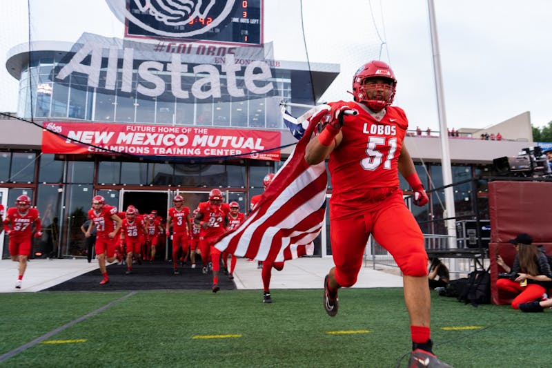 Football: Lobos comeback sparks third straight victory - The Daily Lobo