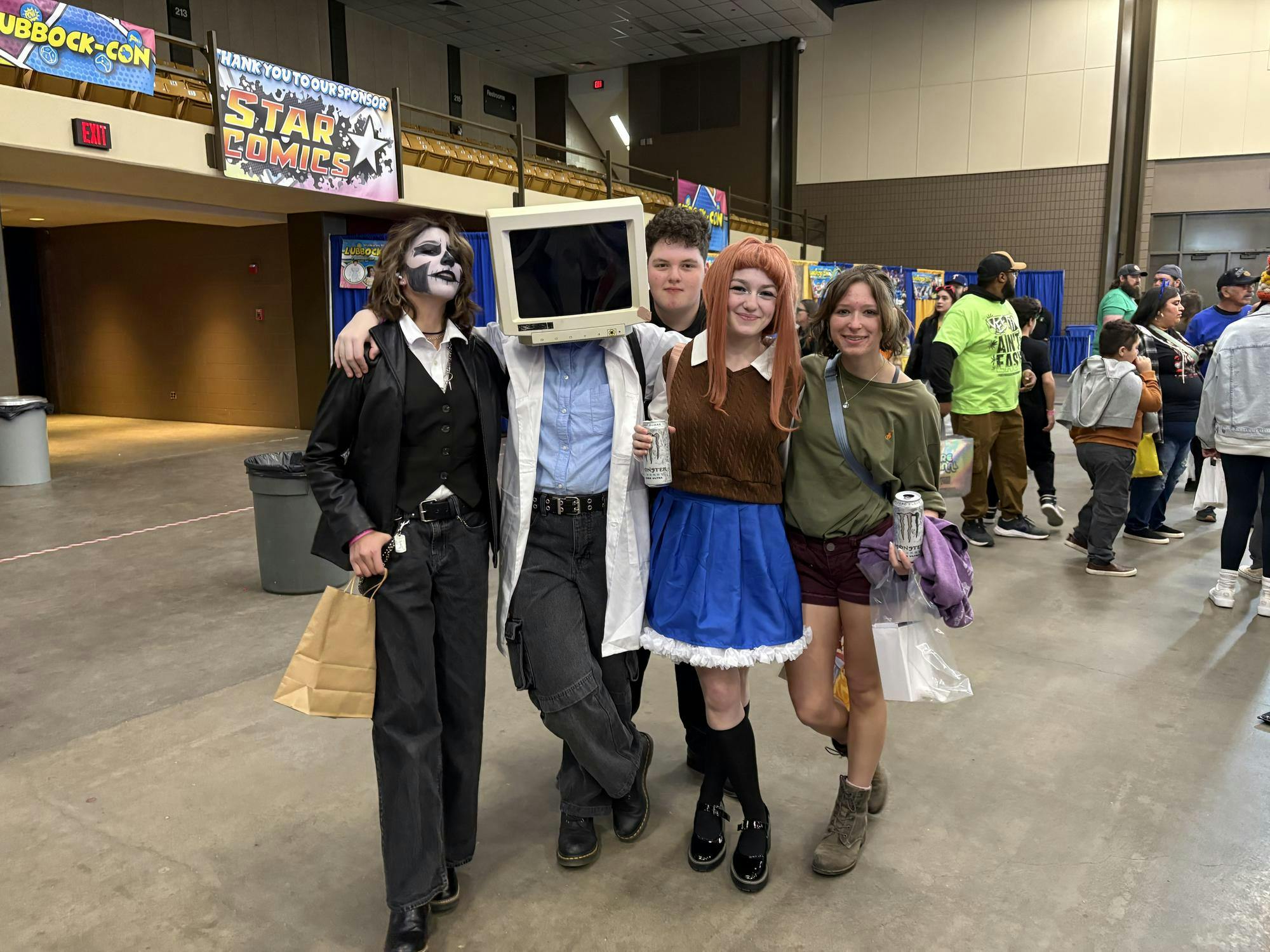 Annual Lubbock-Con hosts creative safe space for cosplayers, vendors ...