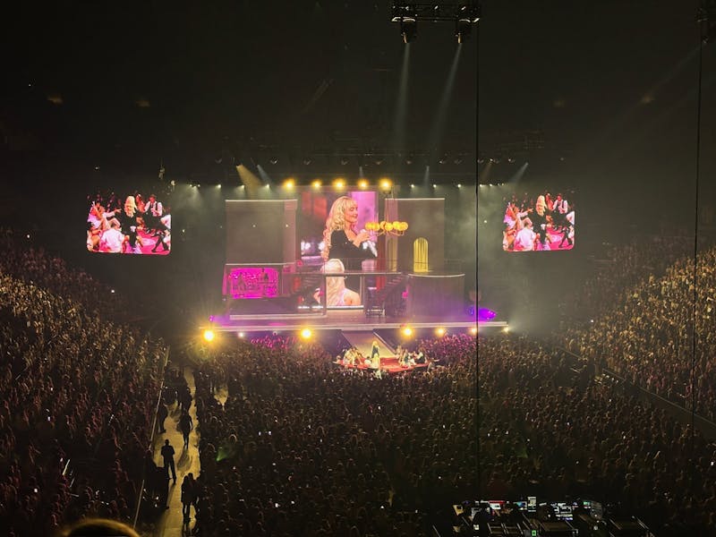 ‘From the princess of all things Short n’ Sweet’: Sabrina Carpenter ...