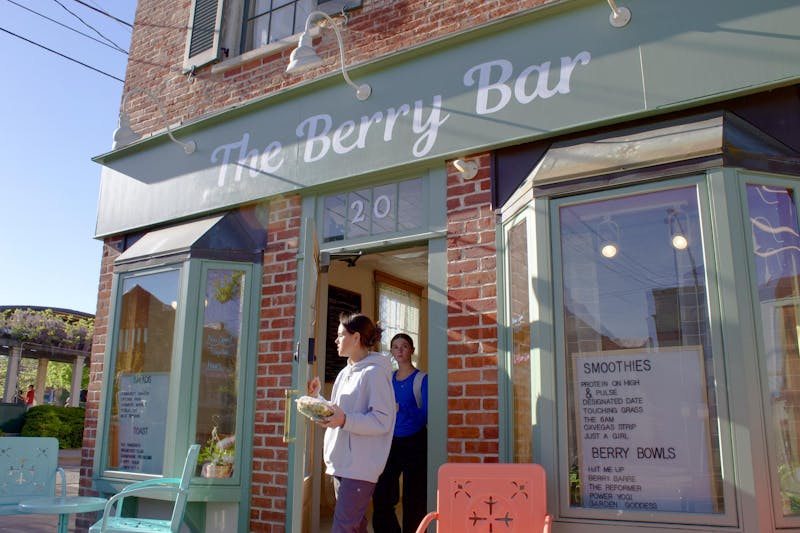 The Berry Bar is shaking things up on High Street - The Miami Student