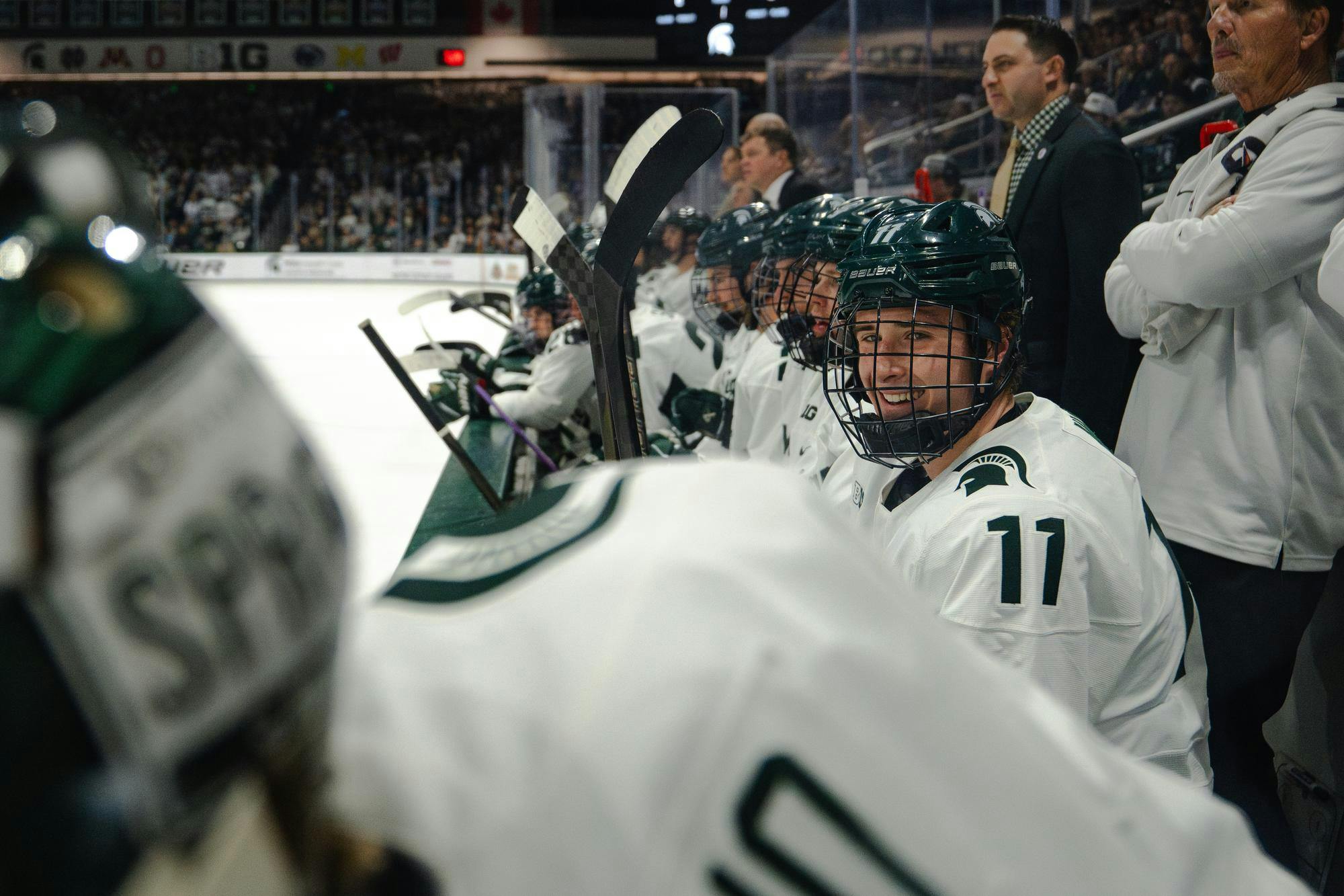 MSU hockey celebrates a 4-2 victory over Ohio State in a conference ...