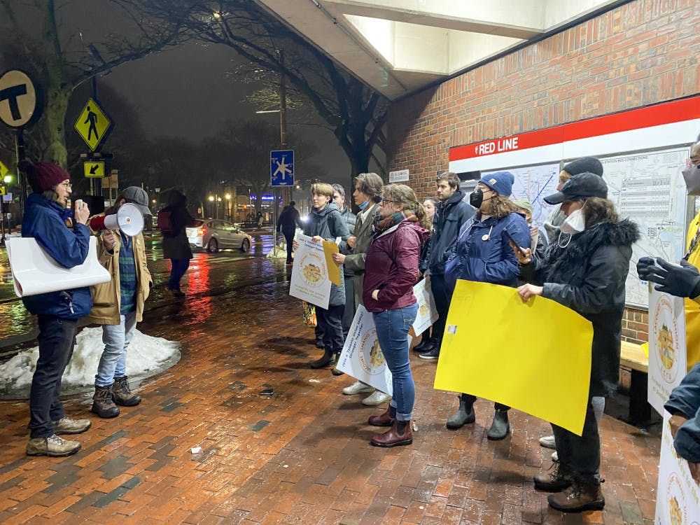 Tenants Union protests LaCourt Realty, claims exploitation, negligence ...