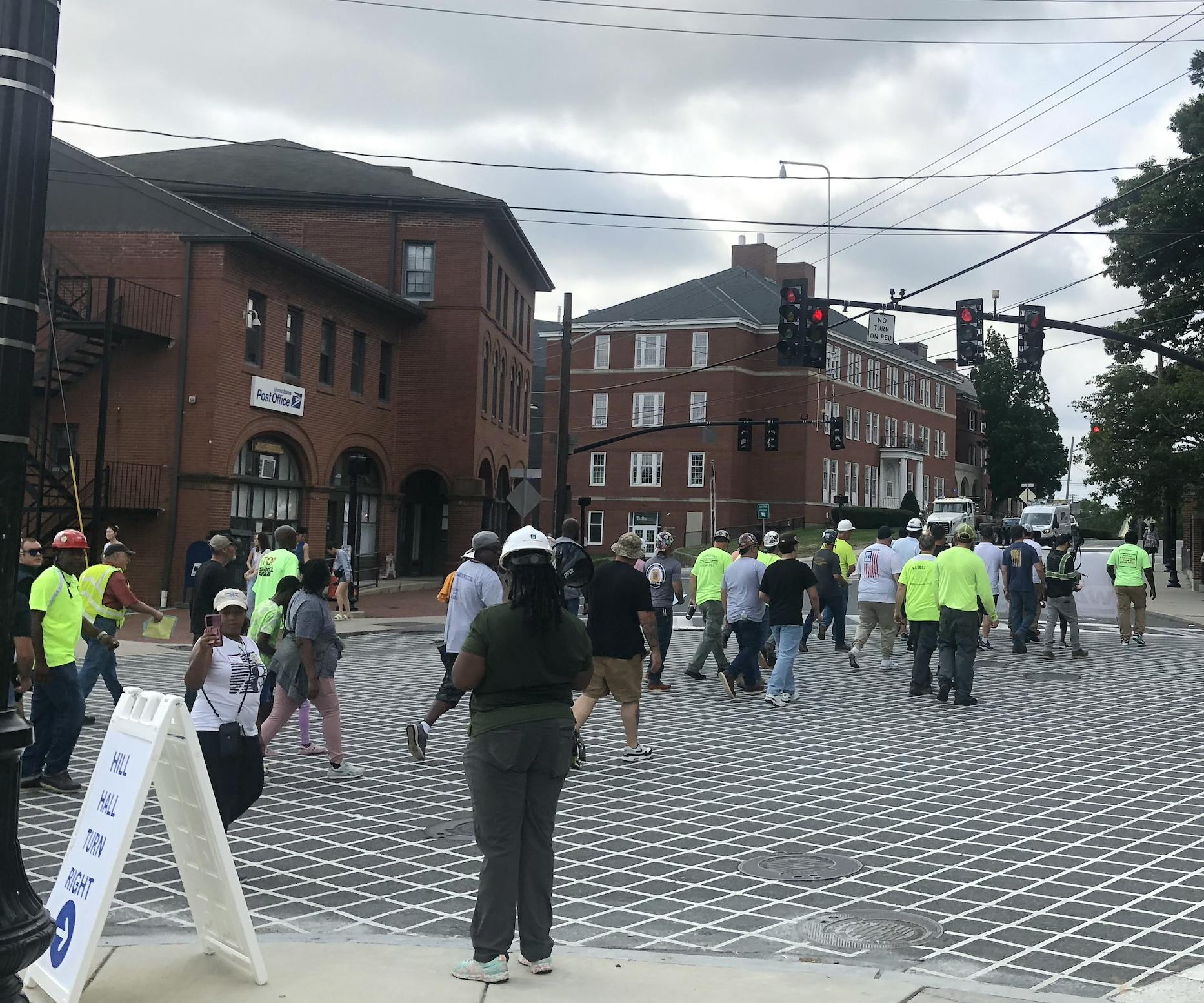 Protests continue over Tufts’ use of contractors accused of wage theft ...