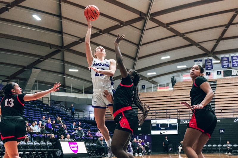 Womens Basketball Season Preview With Head Coach Michael Meek The Beacon