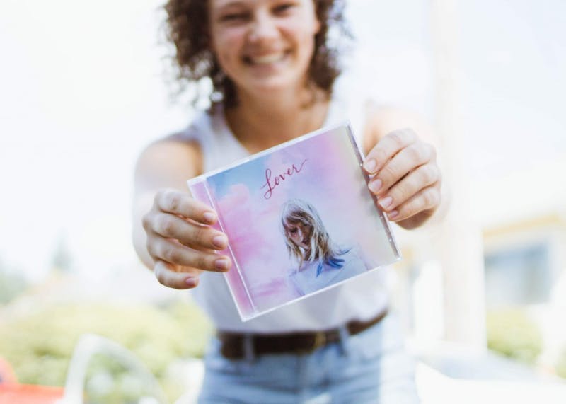 Entertain Me: 'Lover' is a return to the light - The Beacon