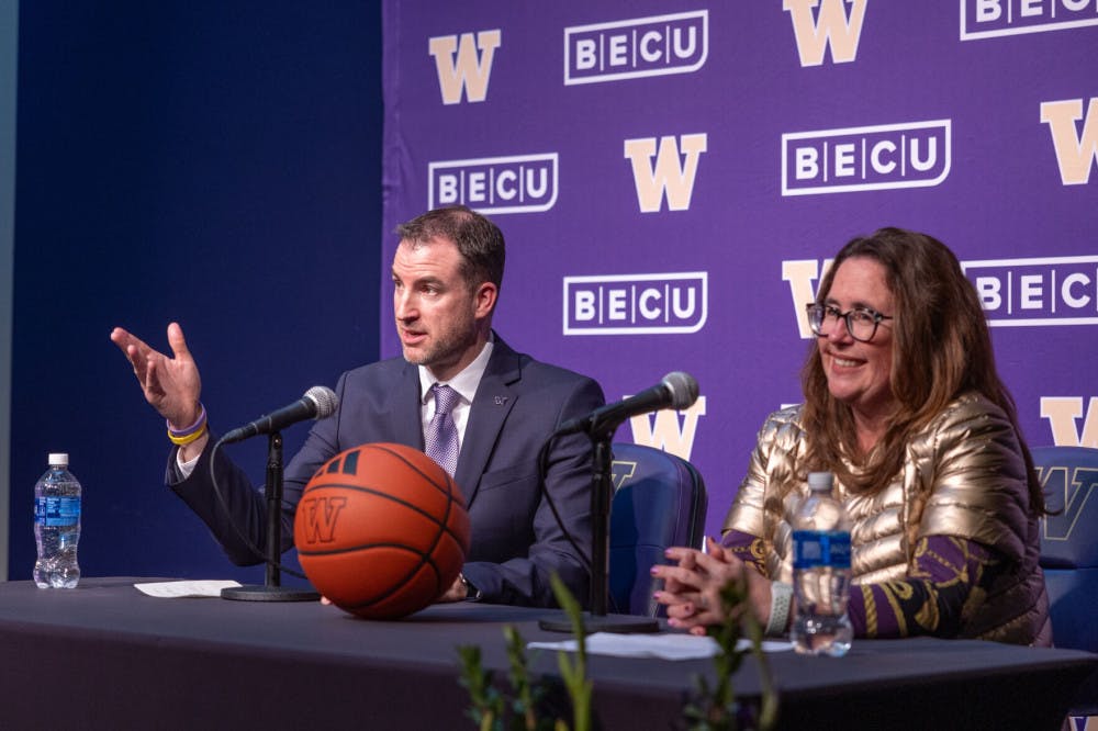 UW, Danny Sprinkle land Oakland transfer Chris Conway - The Daily