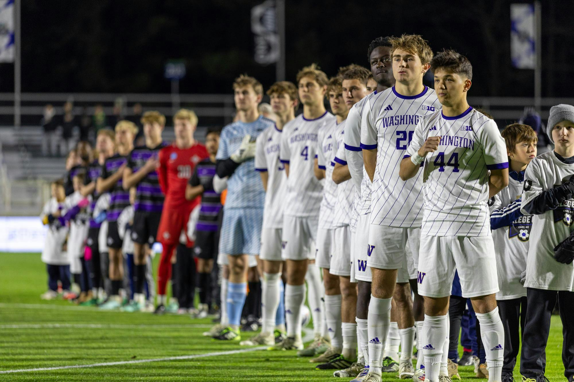 Washington men’s soccer advances to College Cup Final, defeating Furman ...