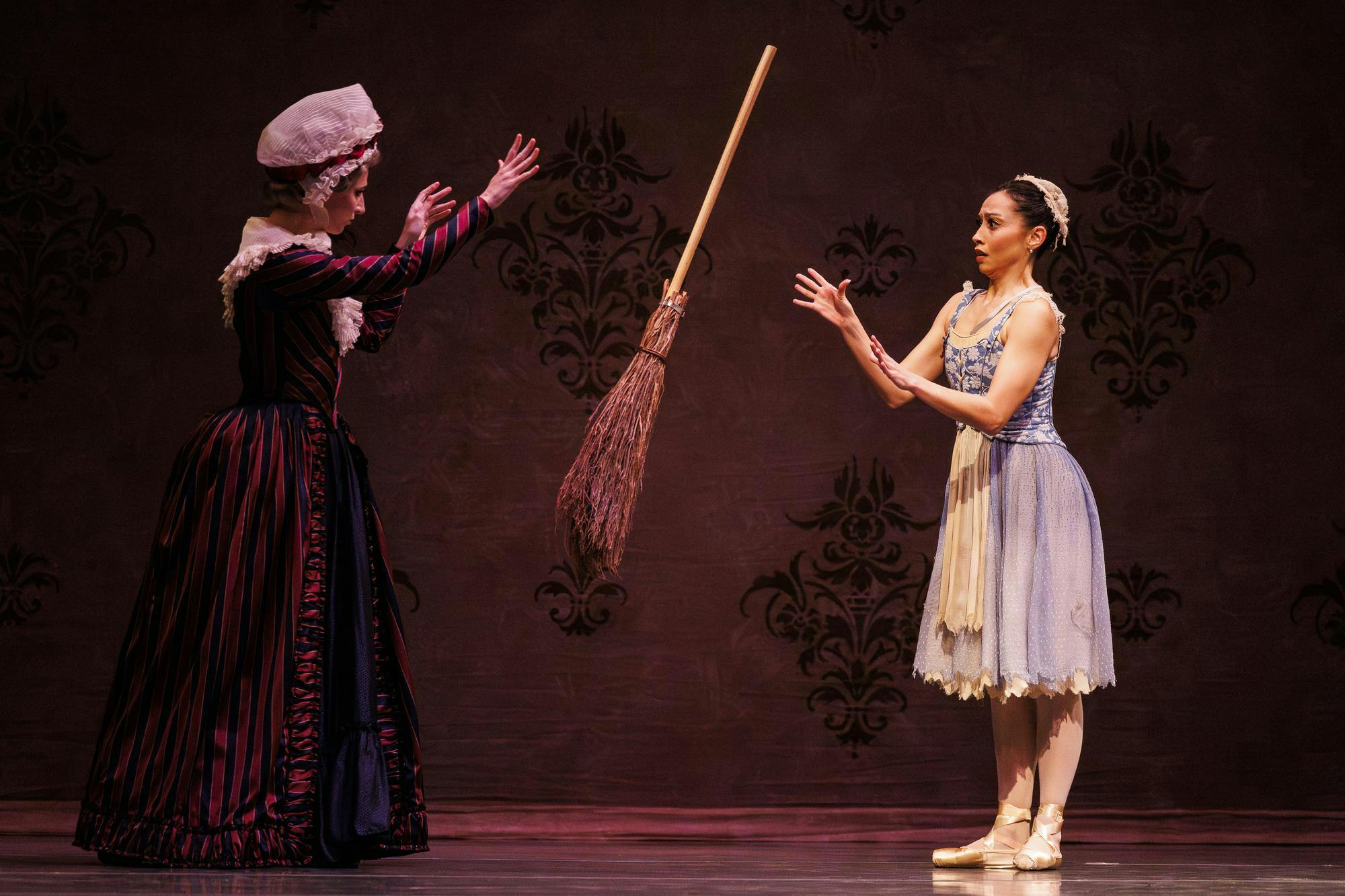 Review: Pacific Northwest Ballet’s ‘Cinderella’ - The Daily