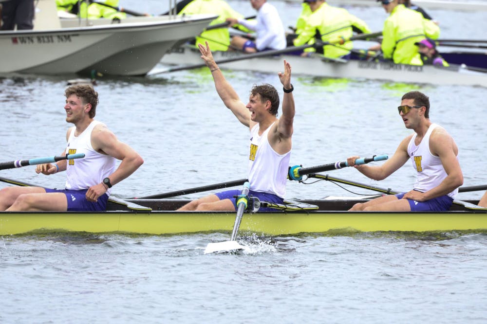 UW men’s rowing dominates to win Pac-12 championship - The Daily