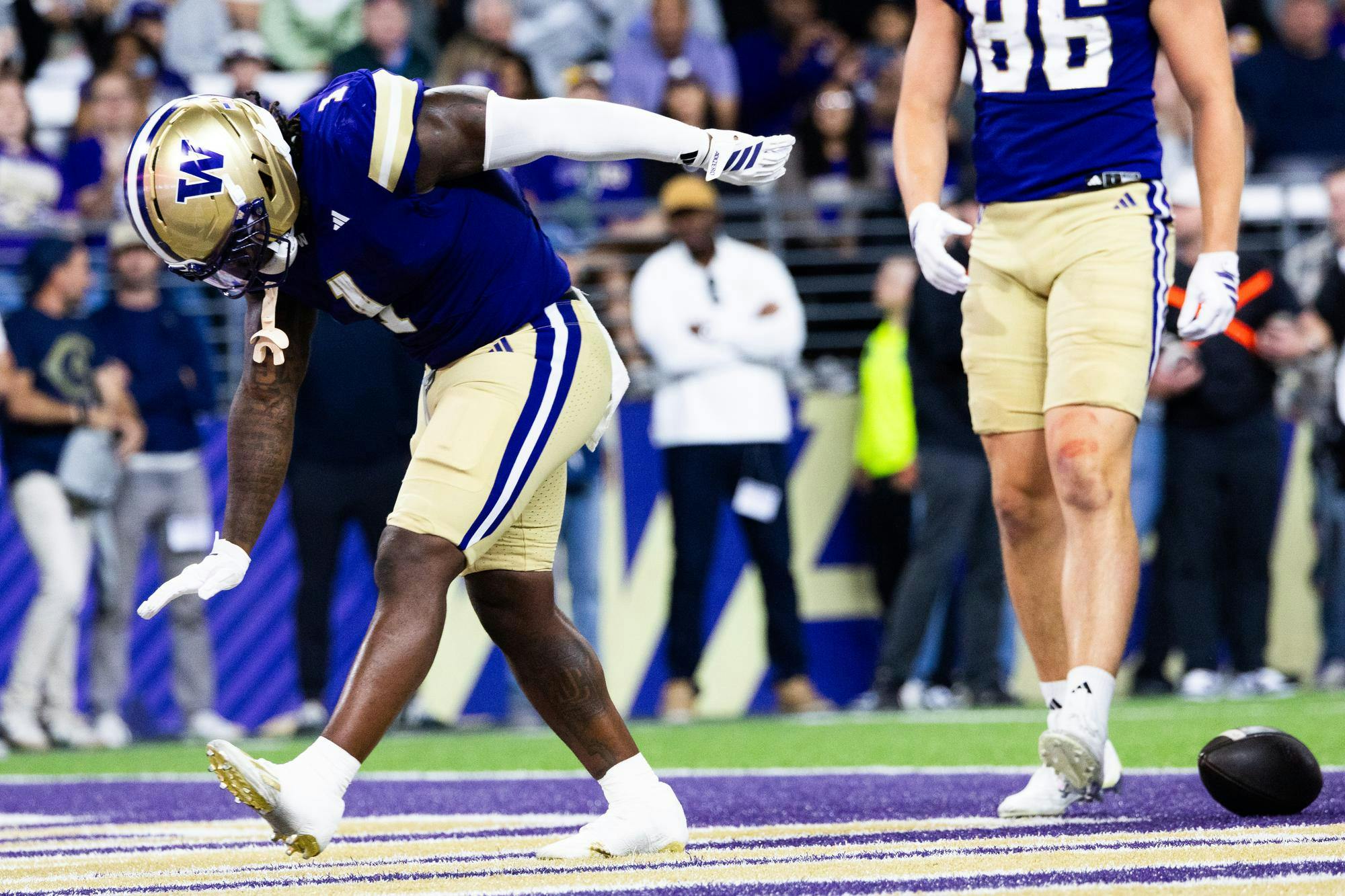Historic day from Jonah Coleman propels Washington to 70-10 beatdown of ...