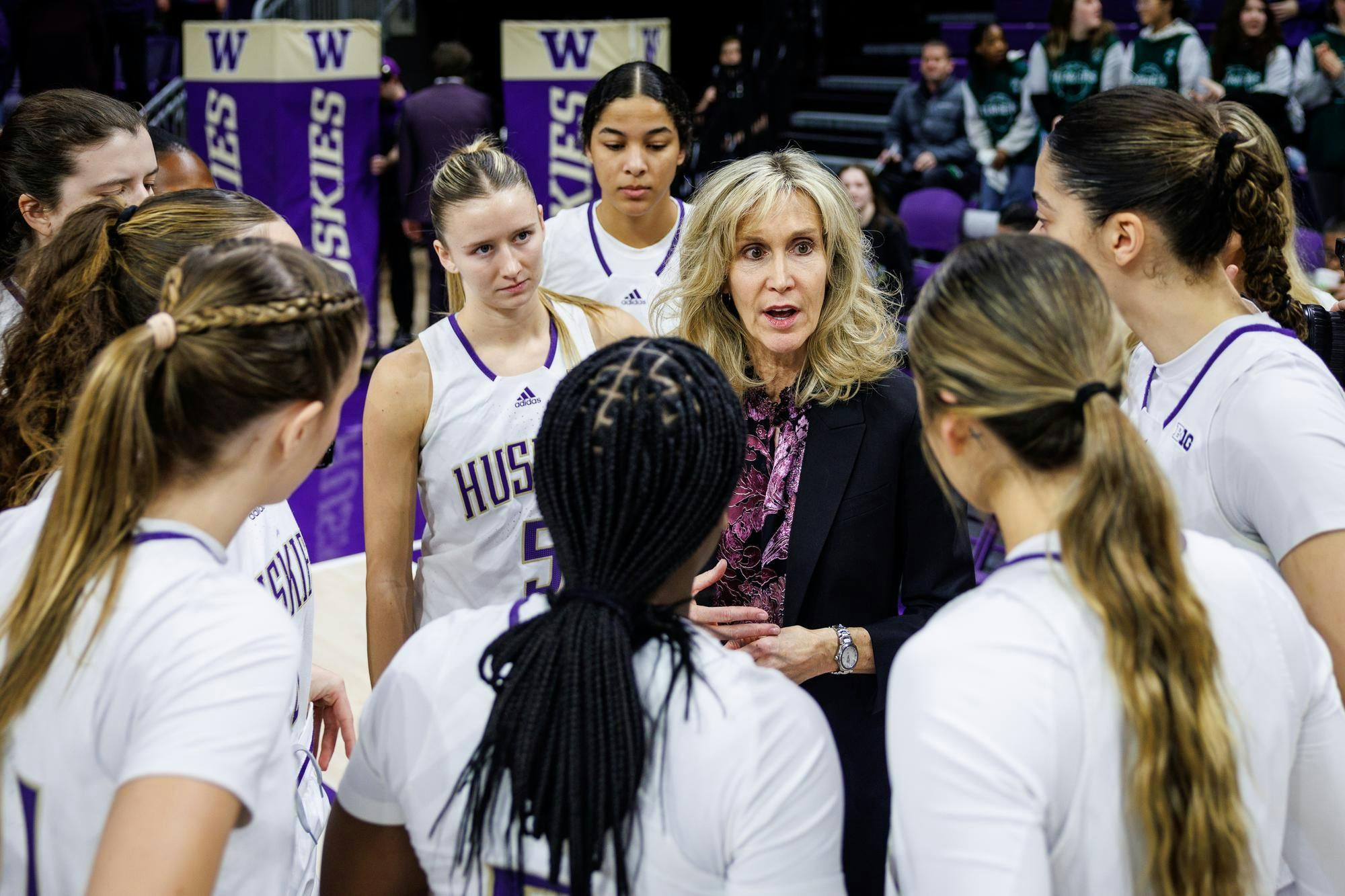 Washington extends contract with head women’s basketball coach Tina ...