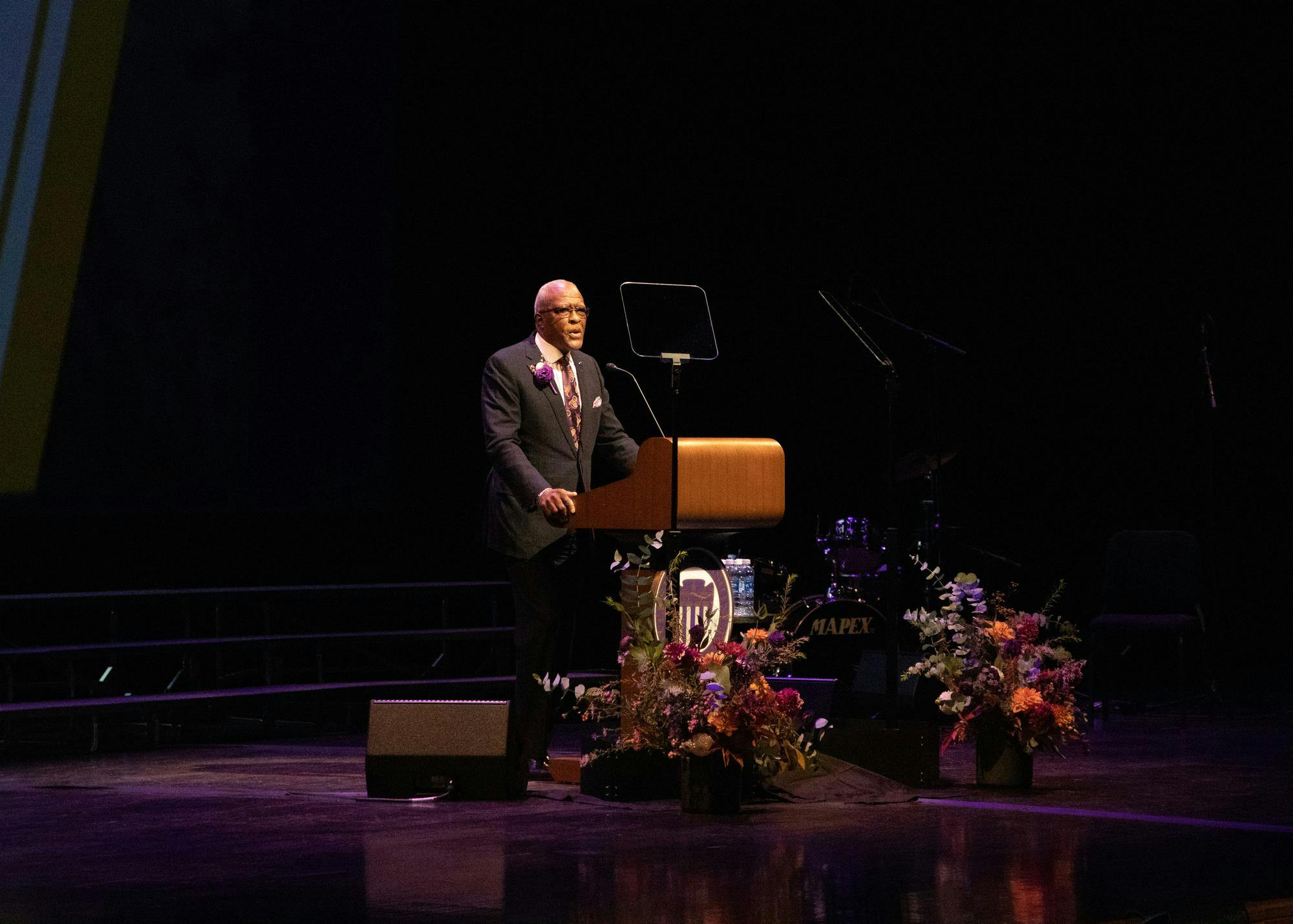 34th President Robert J. Jones addresses UW community in inaugural ...