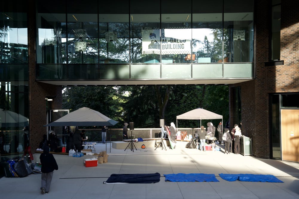 Pro-Palestinian protesters occupy new UW engineering building, demand ...