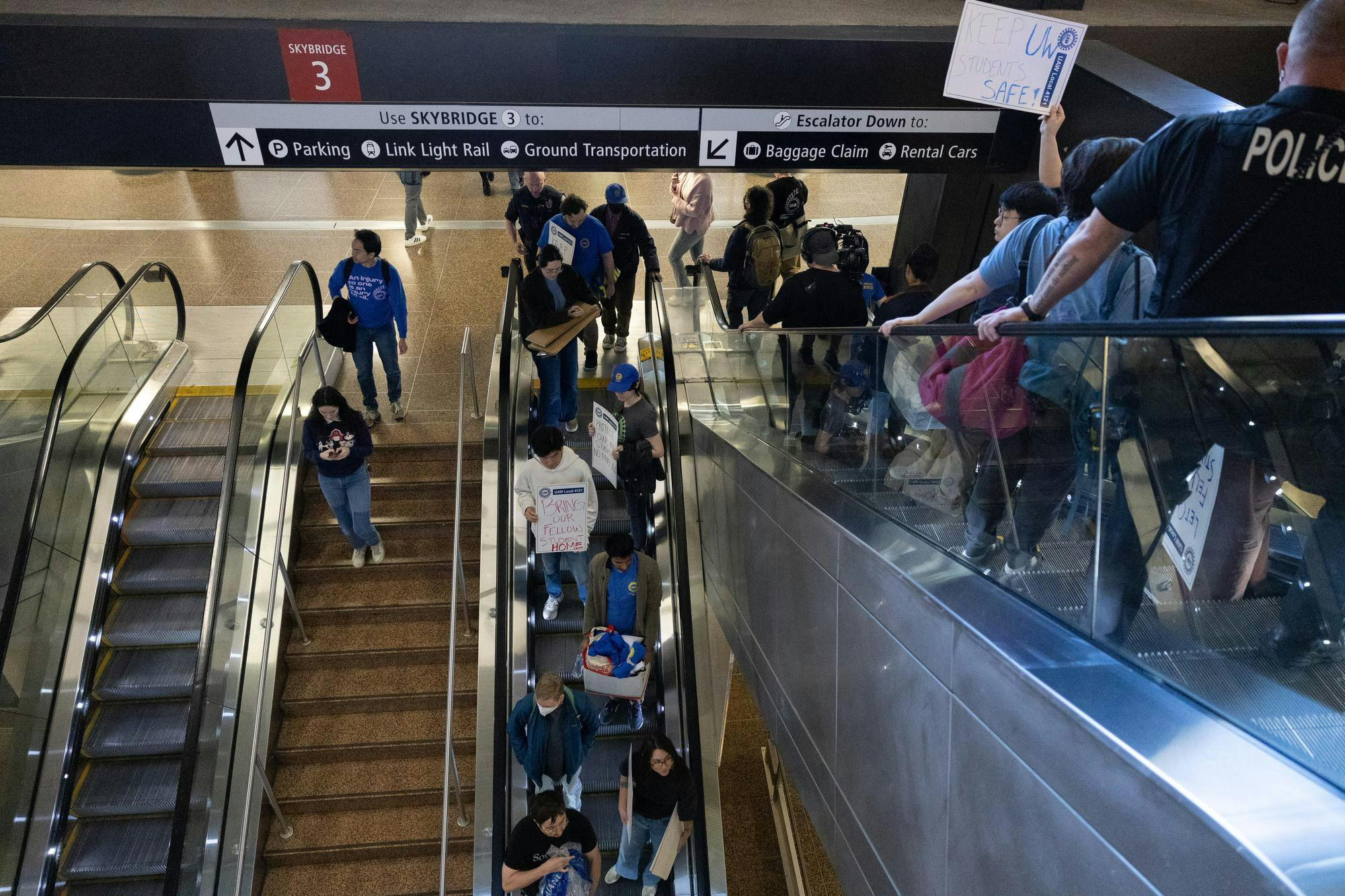 UW graduate student questioned and detained at Sea-Tac, removed from ...