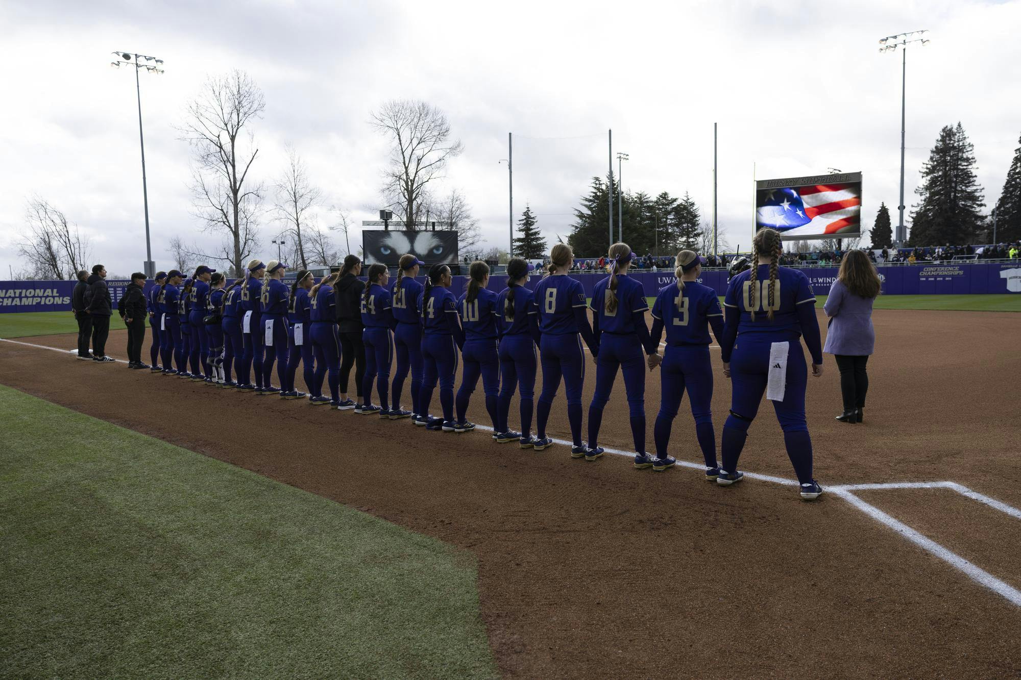 Washington softball tests out 2026 squad in Husky Classic - The Daily