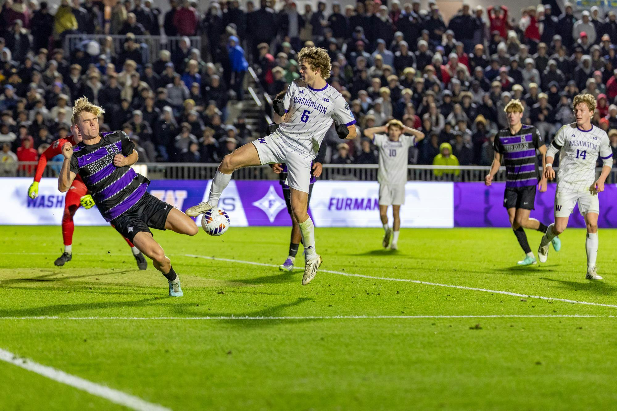 Washington men’s soccer advances to College Cup Final, defeating Furman ...