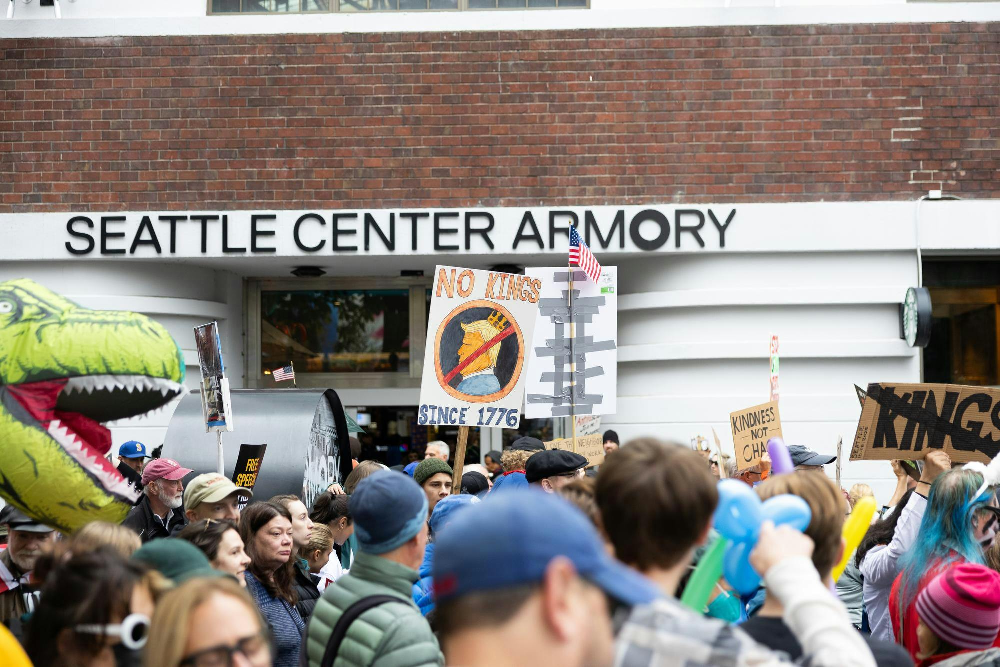 Seattle declares ‘No Kings’ in nationally coordinated protest - The Daily