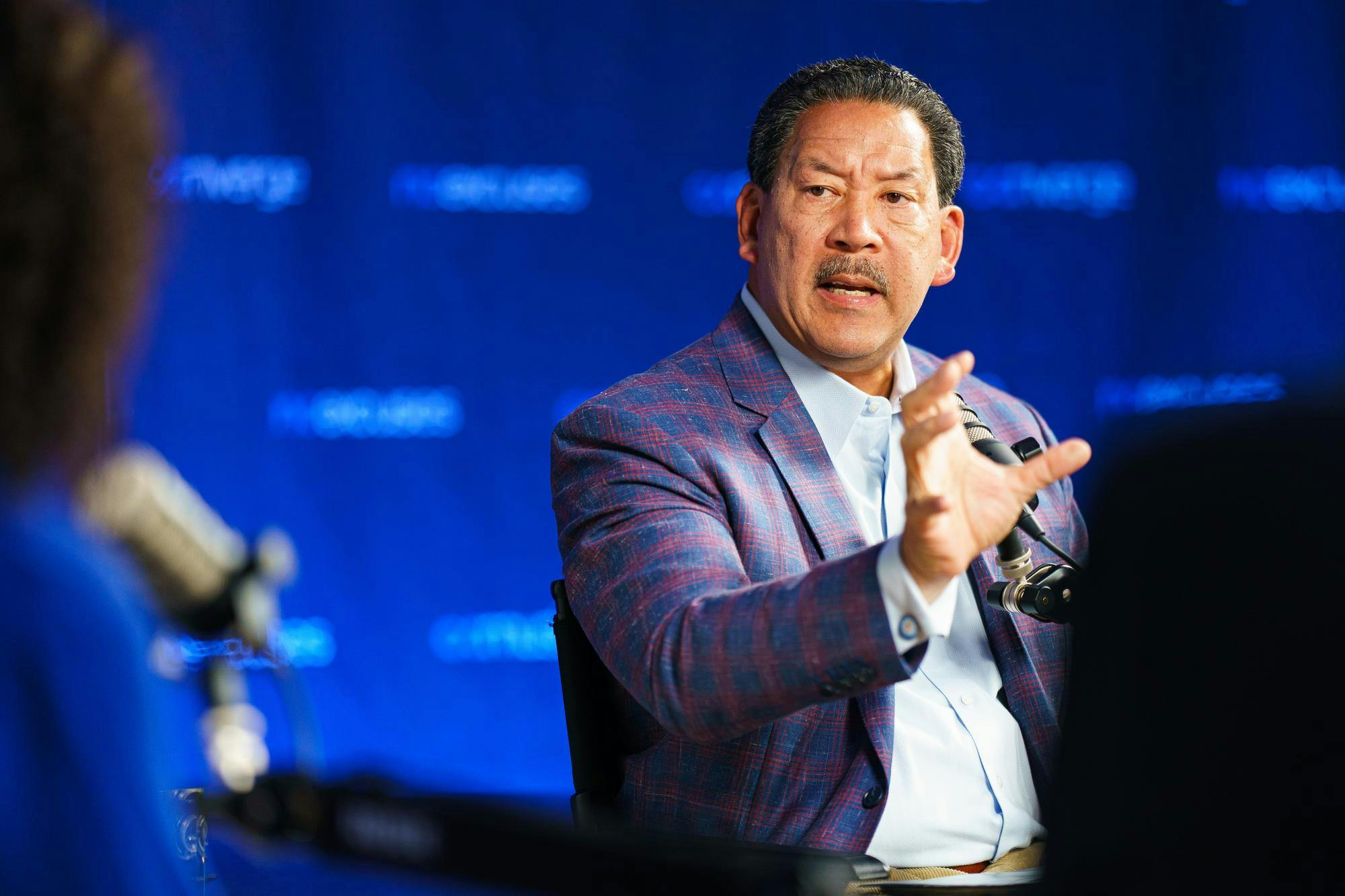 Seattle mayoral candidates face off in debate, discuss public safety ...