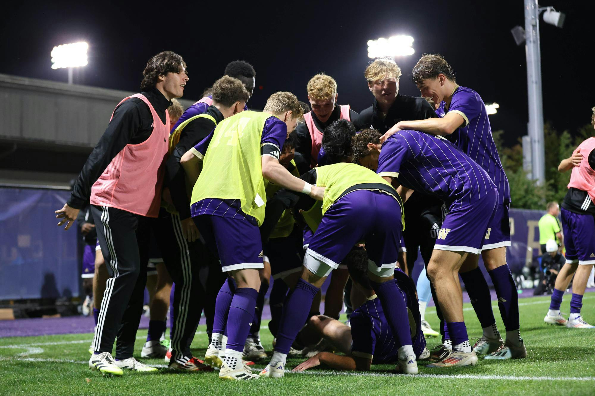 Connor Lofy’s strike sends Washington past SMU - The Daily