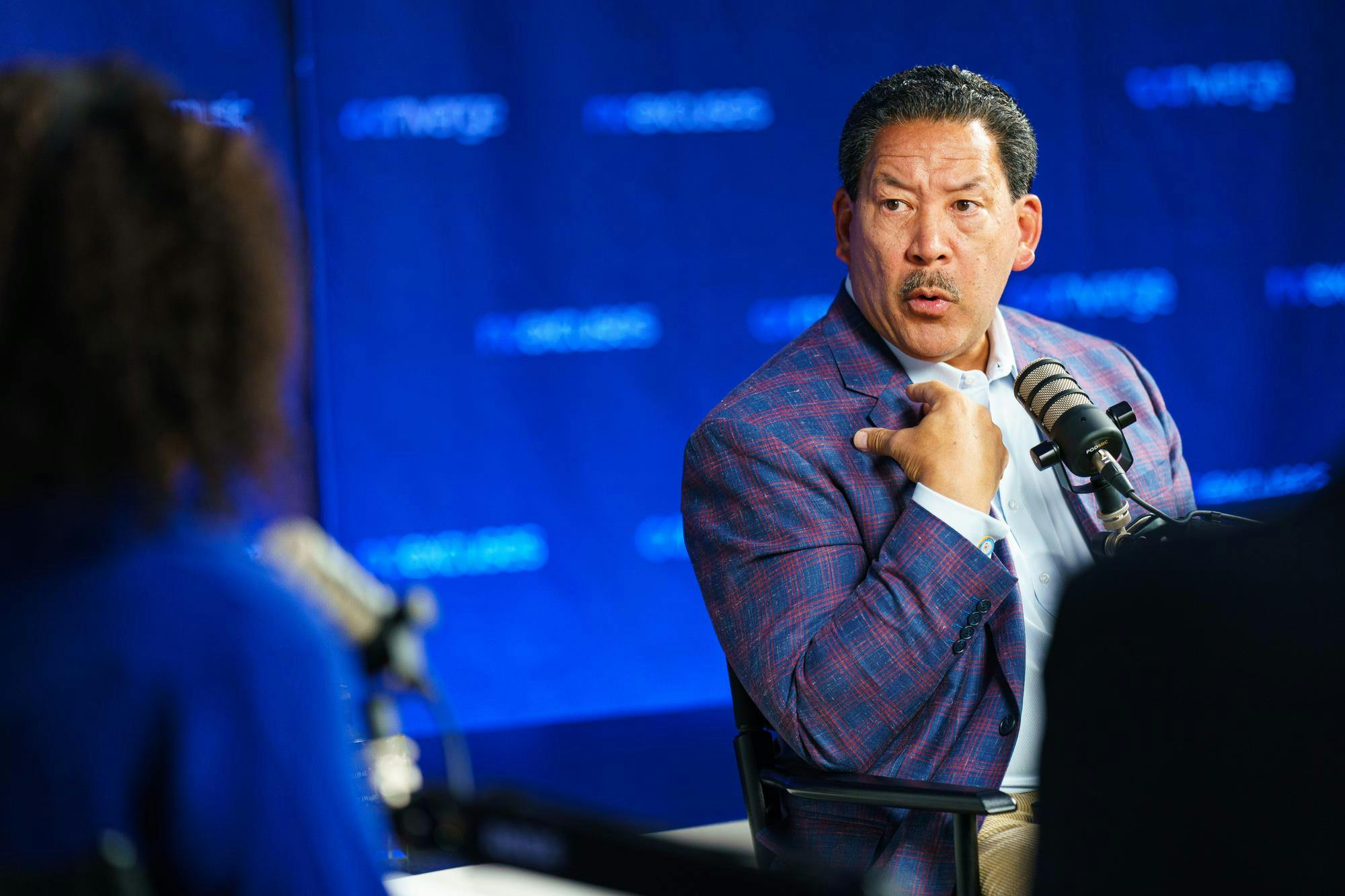 Seattle mayoral candidates face off in debate, discuss public safety ...