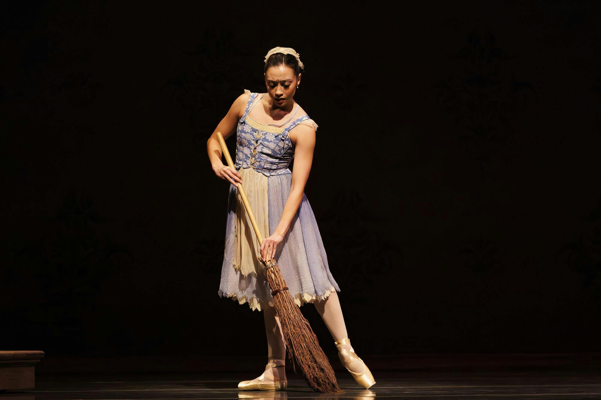Review: Pacific Northwest Ballet’s ‘Cinderella’ - The Daily