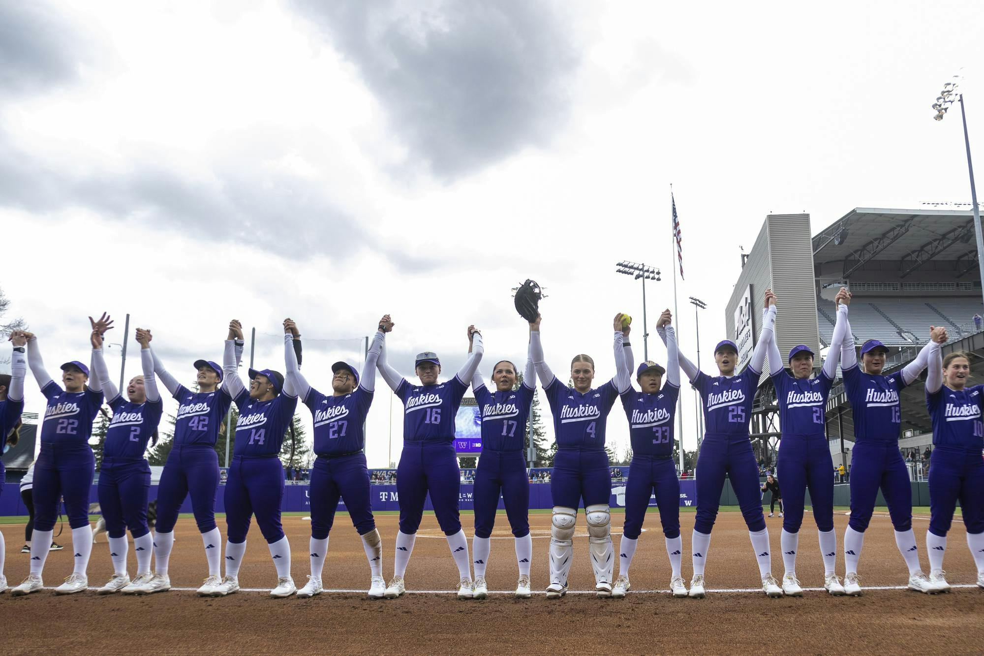 Alexis DeBoer, Jadyn Glab, earn preseason softball honors - The Daily