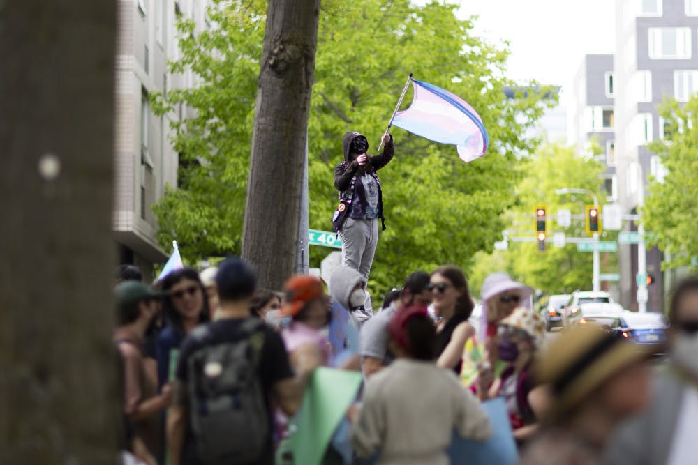 UW TPUSA hosts Olivia Krolczyk and Riley Gaines at UW amid protests ...