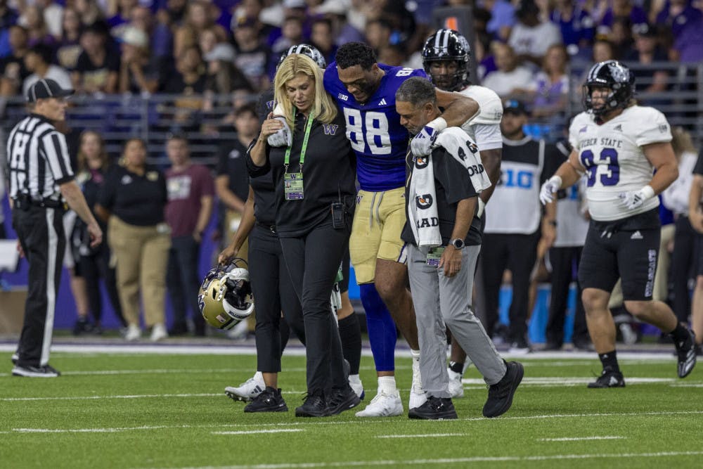 Big Ten confirms missed call on play that injured tight end Quentin ...