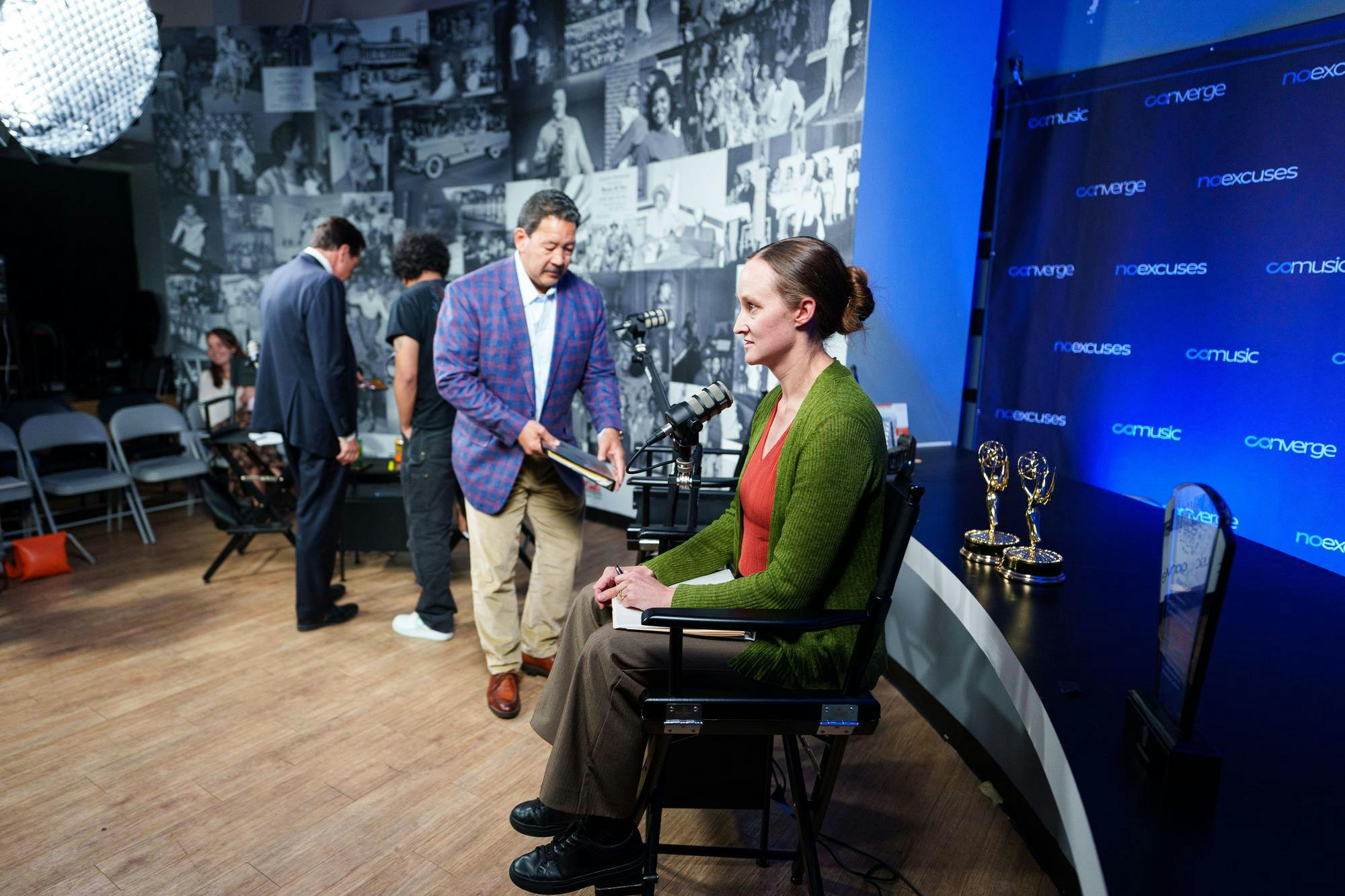 Seattle mayoral candidates face off in debate, discuss public safety ...