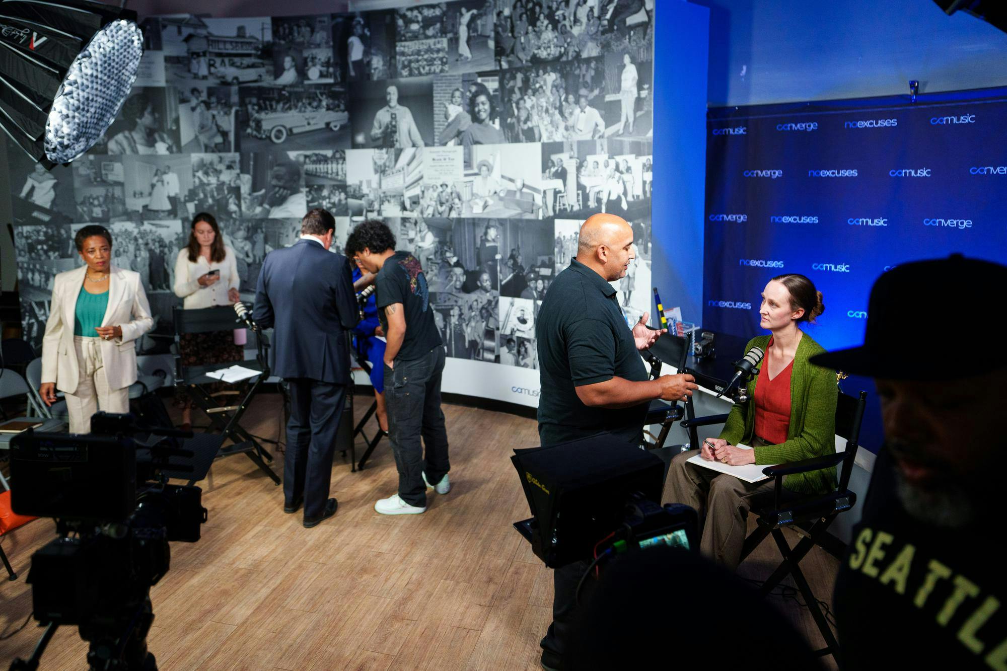 Seattle mayoral candidates face off in debate, discuss public safety ...