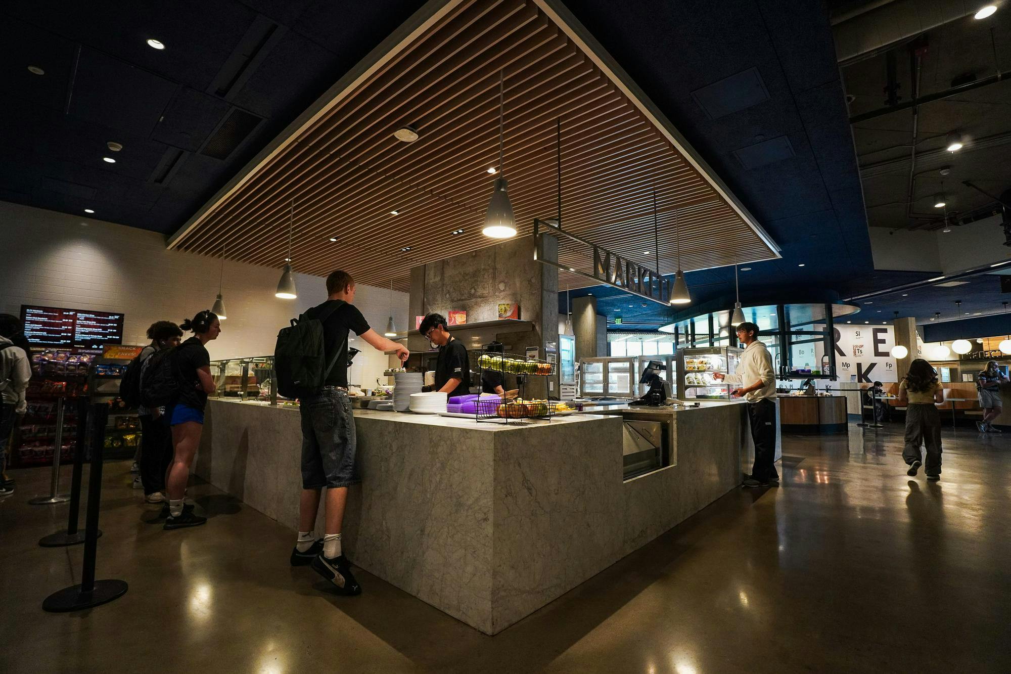 Annual UW Dining survey finds students value cost, variety of menu ...